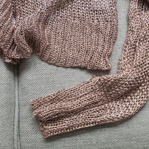 Hot & Delicious | Sweaters | Rose Gold Metallic Crop Sweatee | Poshmark